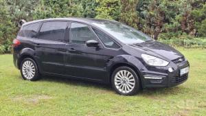 Black Ford S-Max 2013 in Riga, with an engine capacity of 2.00 L and mileage of 254 thousand km for 4999 €, photo 3 on AUTOMOTO.COM.LV