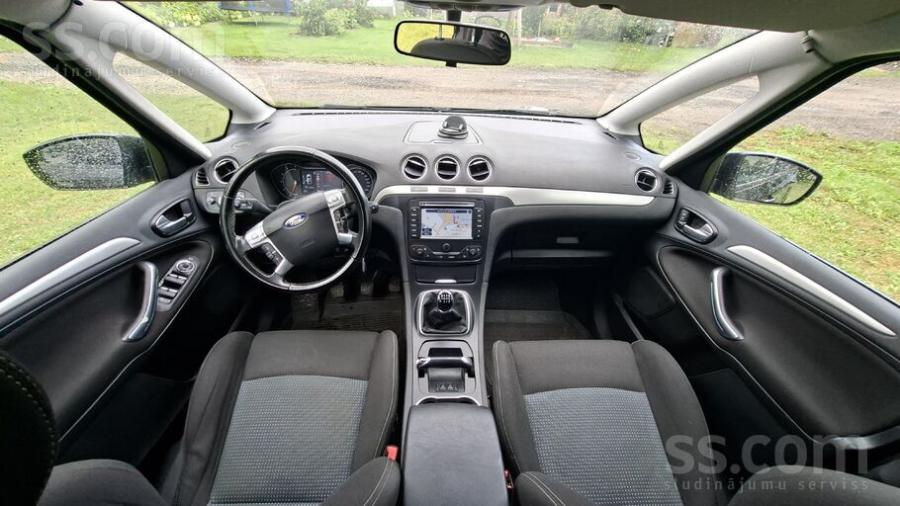 Black Ford S-Max 2013 in Riga, with an engine capacity of 2.00 L and mileage of 254 thousand km for 4999 €, photo 15 on AUTOMOTO.COM.LV