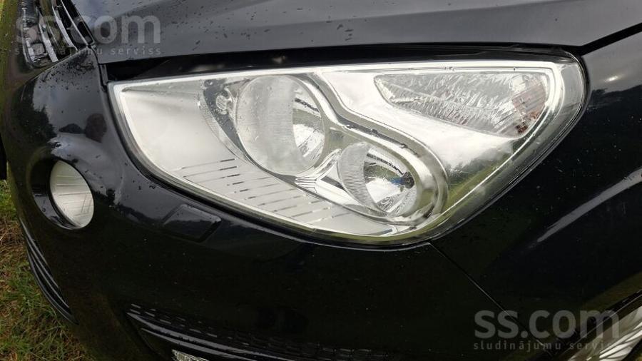 Black Ford S-Max 2013 in Riga, with an engine capacity of 2.00 L and mileage of 254 thousand km for 4999 €, photo 17 on AUTOMOTO.COM.LV