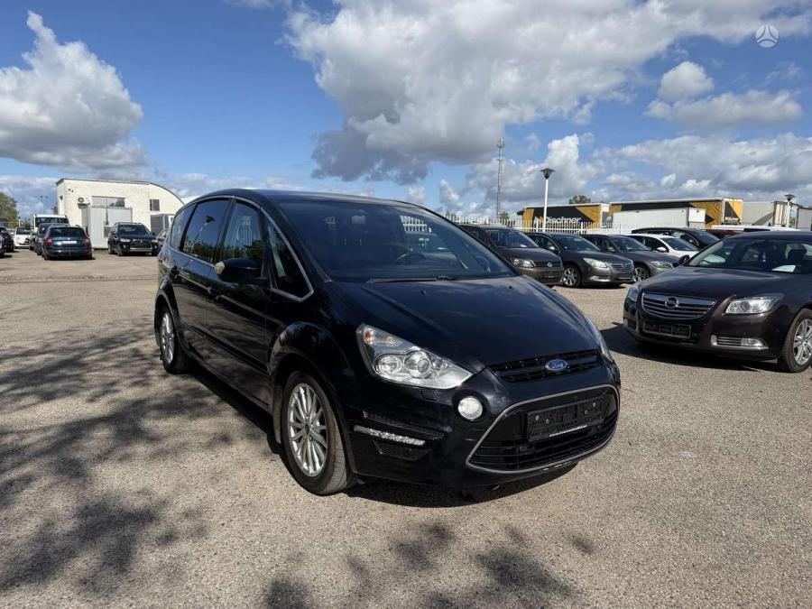 Black Ford S-Max 2013 in Marijampole, with an engine capacity of 2.00 L and mileage of 249 thousand km for 4350 €, photo 5 on AUTOMOTO.COM.LV