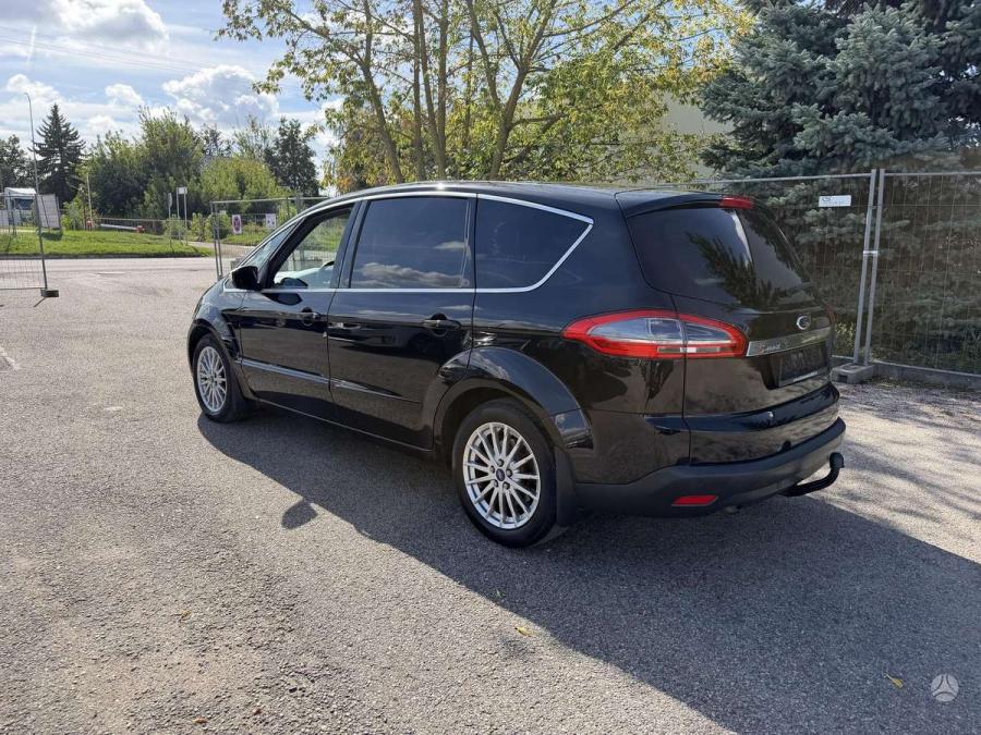 Black Ford S-Max 2013 in Marijampole, with an engine capacity of 2.00 L and mileage of 249 thousand km for 4350 €, photo 9 on AUTOMOTO.COM.LV