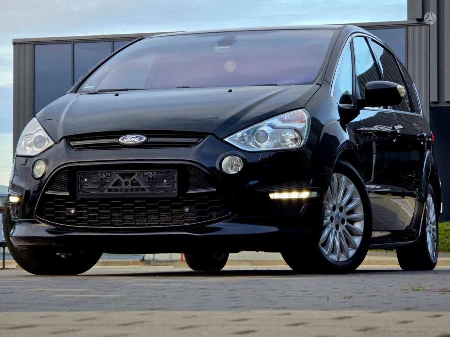 Black Ford S-Max 2013 in Siauliai, with an engine capacity of 2.20 L and mileage of 189 thousand km for 5650 €, photo 6 on AUTOMOTO.COM.LV