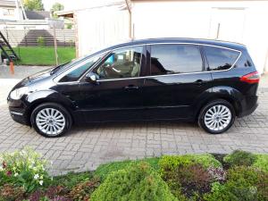 Black Ford S-Max 2013 in Siauliai, with an engine capacity of 2.00 L and mileage of 250 thousand km for 4700 €, photo 5 on AUTOMOTO.COM.LV
