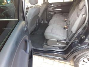 Black Ford S-Max 2013 in Siauliai, with an engine capacity of 2.00 L and mileage of 250 thousand km for 4700 €, photo 12 on AUTOMOTO.COM.LV