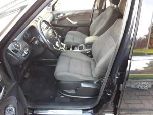 Black Ford S-Max 2013 in Siauliai, with an engine capacity of 2.00 L and mileage of 250 thousand km for 4700 €, photo 14 on AUTOMOTO.COM.LV