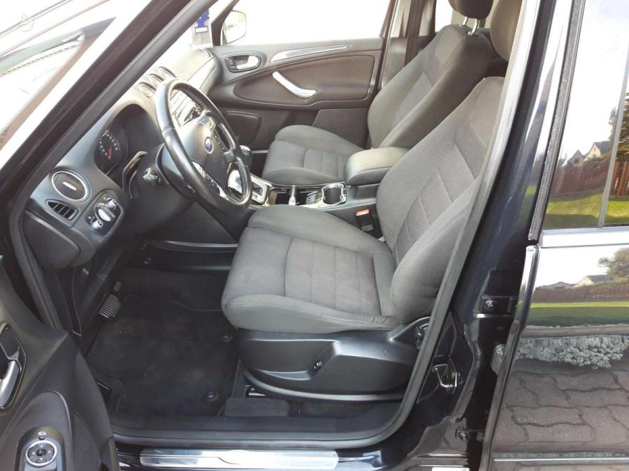 Black Ford S-Max 2013 in Siauliai, with an engine capacity of 2.00 L and mileage of 250 thousand km for 4700 €, photo 14 on AUTOMOTO.COM.LV