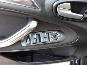 Black Ford S-Max 2013 in Siauliai, with an engine capacity of 2.00 L and mileage of 250 thousand km for 4700 €, photo 15 on AUTOMOTO.COM.LV