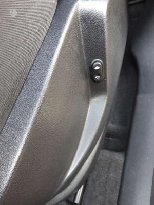 Black Ford S-Max 2013 in Siauliai, with an engine capacity of 2.00 L and mileage of 250 thousand km for 4700 €, photo 16 on AUTOMOTO.COM.LV