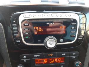 Black Ford S-Max 2013 in Siauliai, with an engine capacity of 2.00 L and mileage of 250 thousand km for 4700 €, photo 23 on AUTOMOTO.COM.LV