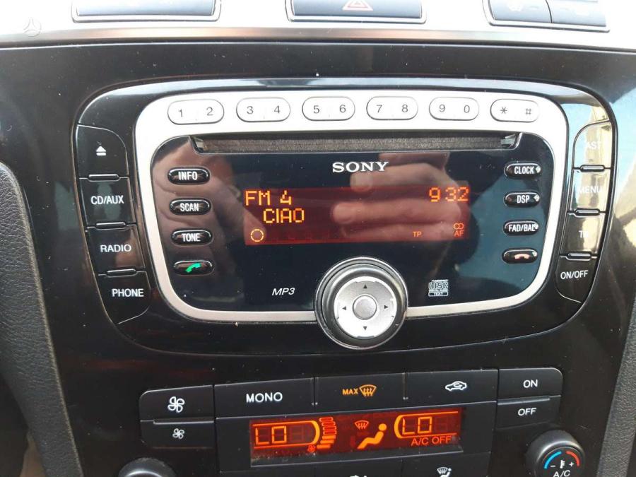Black Ford S-Max 2013 in Siauliai, with an engine capacity of 2.00 L and mileage of 250 thousand km for 4700 €, photo 23 on AUTOMOTO.COM.LV