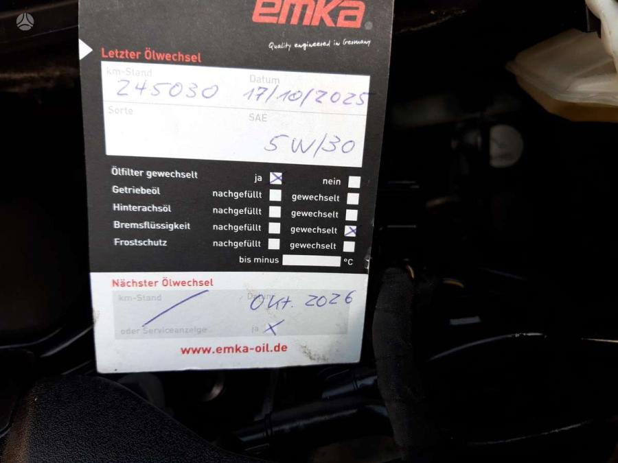 Black Ford S-Max 2013 in Siauliai, with an engine capacity of 2.00 L and mileage of 250 thousand km for 4700 €, photo 27 on AUTOMOTO.COM.LV