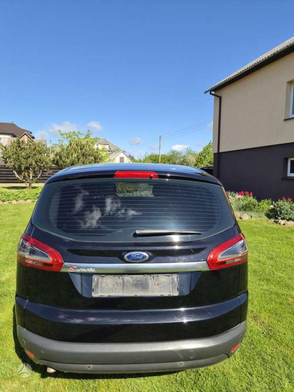 Black Ford S-Max 2013 in Telschi, with an engine capacity of 2.00 L and mileage of 226 thousand km for 4600 €, photo 6 on AUTOMOTO.COM.LV