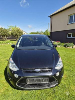 Black Ford S-Max 2013 in Telschi, with an engine capacity of 2.00 L and mileage of 226 thousand km for 4600 €, photo 9 on AUTOMOTO.COM.LV