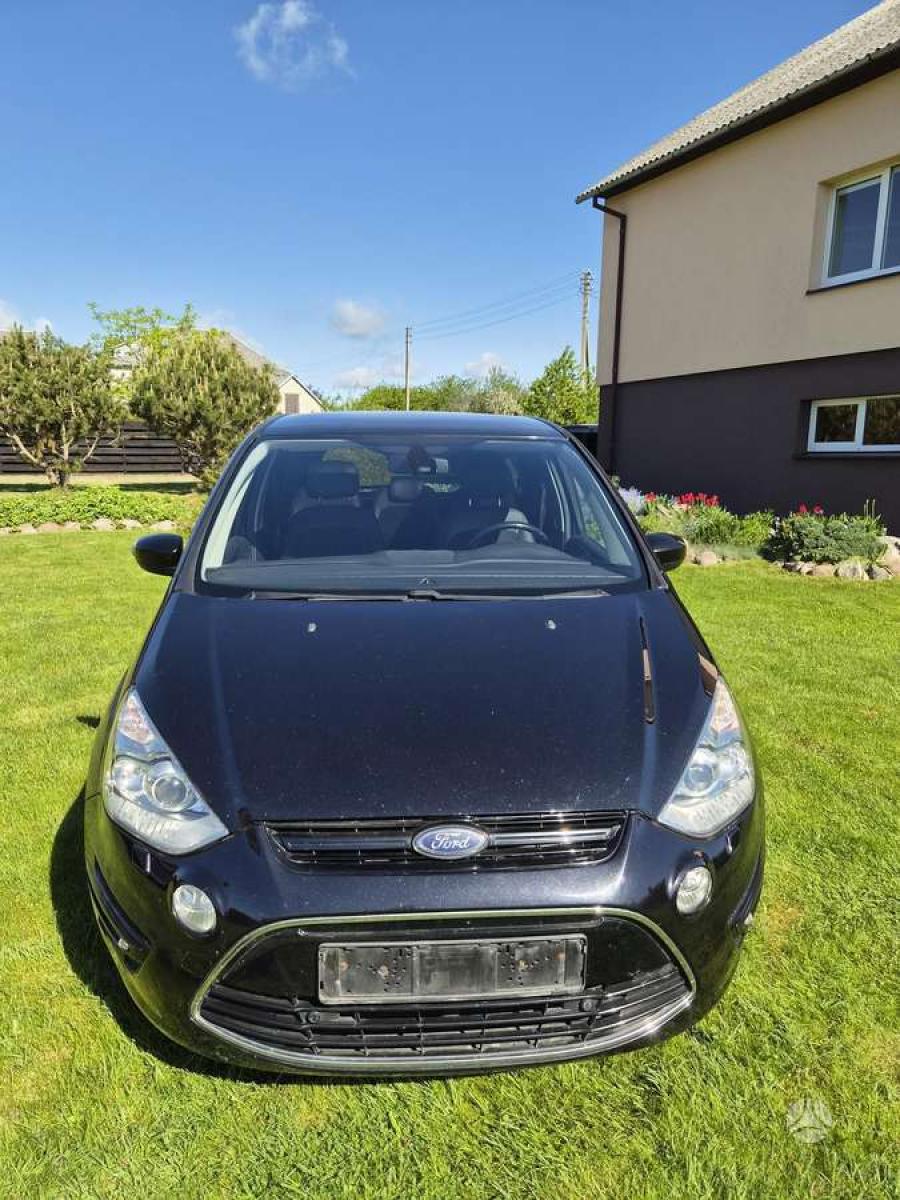 Black Ford S-Max 2013 in Telschi, with an engine capacity of 2.00 L and mileage of 226 thousand km for 4600 €, photo 9 on AUTOMOTO.COM.LV