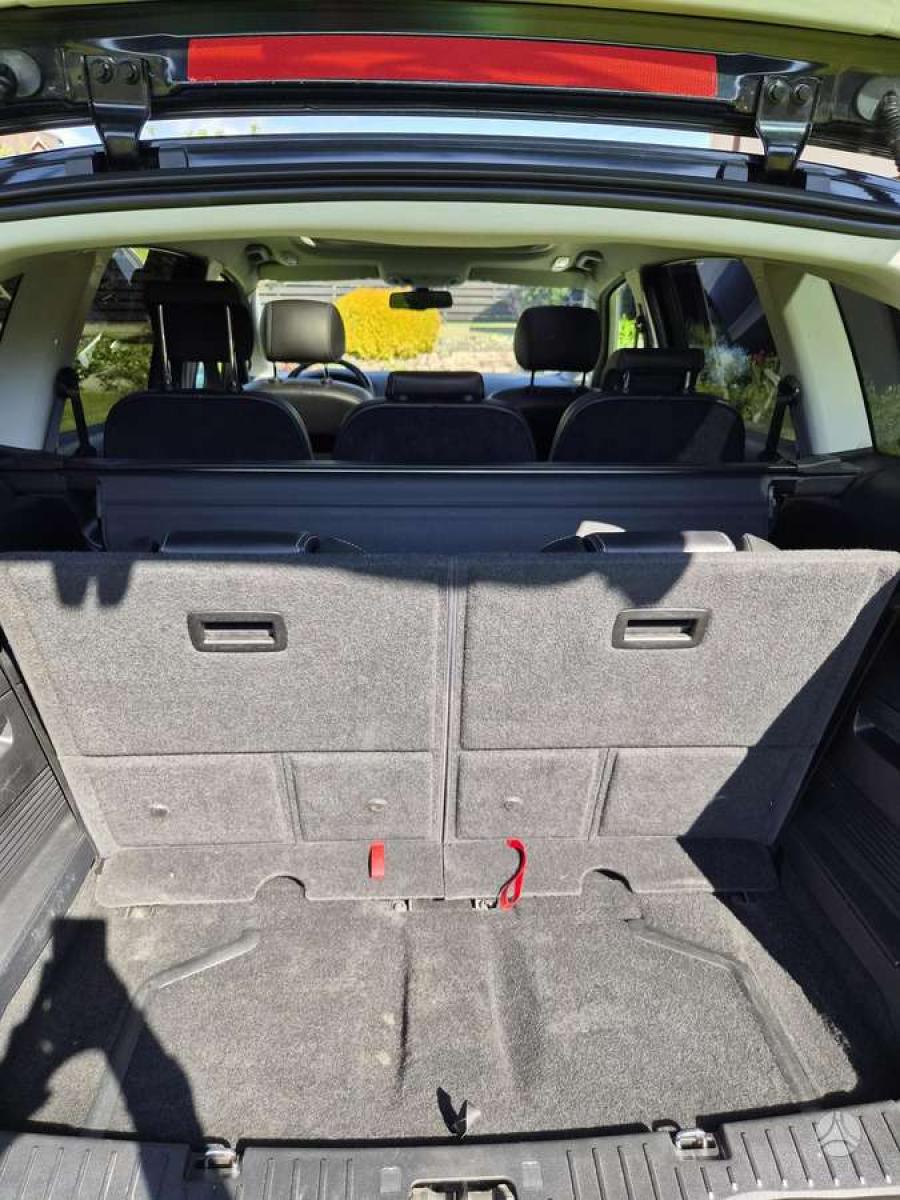 Black Ford S-Max 2013 in Telschi, with an engine capacity of 2.00 L and mileage of 226 thousand km for 4600 €, photo 10 on AUTOMOTO.COM.LV
