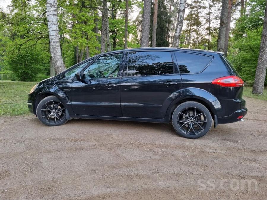Melns Ford S-Max 2014 Gulbene, ar dzinēja tilpumu 2.00 L un nobraukumu 309 tūkst. km par 6150 €, foto 3 vietnē AUTOMOTO.COM.LV