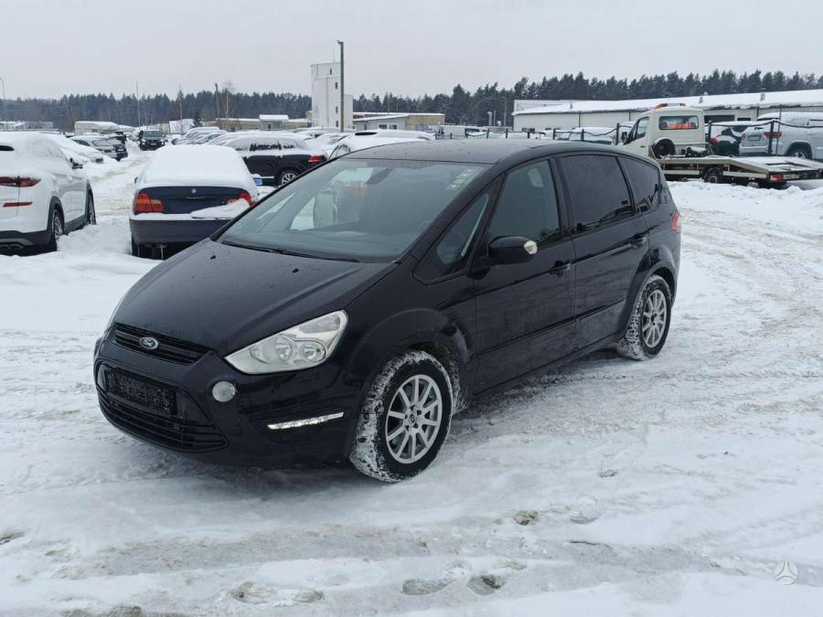 Black Ford S-Max 2014 in Utena, with an engine capacity of 2.00 L and mileage of 297 thousand km for 5300 €, photo 1 on AUTOMOTO.COM.LV