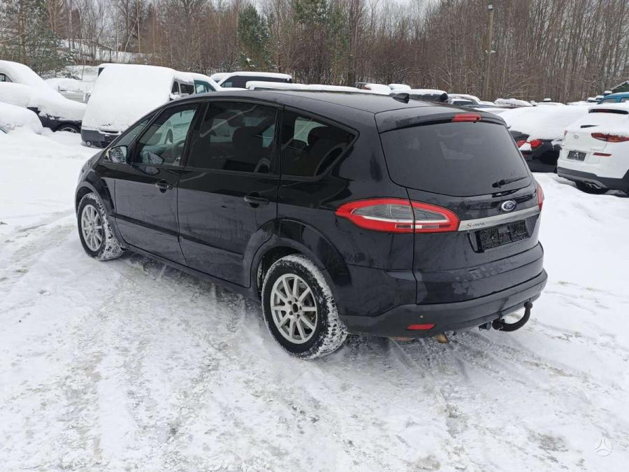 Black Ford S-Max 2014 in Utena, with an engine capacity of 2.00 L and mileage of 297 thousand km for 5300 €, photo 2 on AUTOMOTO.COM.LV