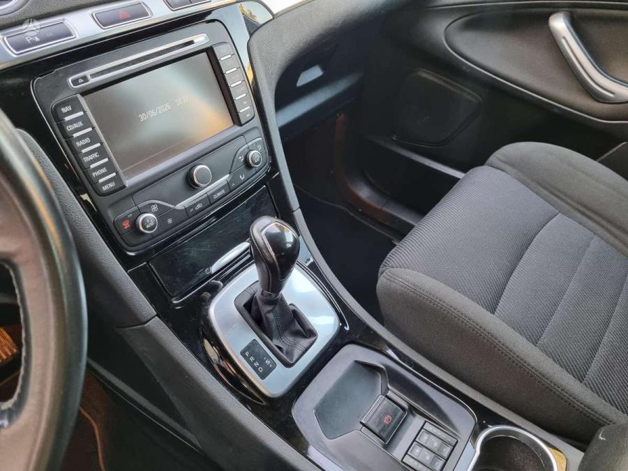 Melns Ford S-Max 2014 Panevēža, ar dzinēja tilpumu 2.18 L un nobraukumu 256 tūkst. km par 5800 €, foto 12 vietnē AUTOMOTO.COM.LV