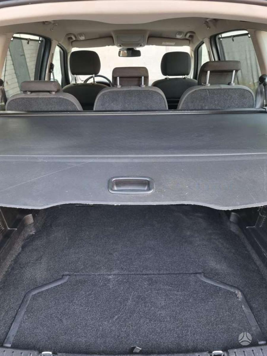 Melns Ford S-Max 2014 Panevēža, ar dzinēja tilpumu 2.18 L un nobraukumu 256 tūkst. km par 5800 €, foto 22 vietnē AUTOMOTO.COM.LV