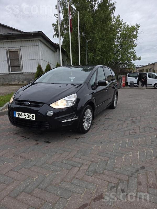 Black Ford S-Max 2014 in Aluksne, with an engine capacity of 2.00 L and mileage of 244 thousand km for 6100 €, photo 1 on AUTOMOTO.COM.LV