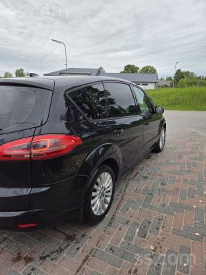 Black Ford S-Max 2014 in Aluksne, with an engine capacity of 2.00 L and mileage of 244 thousand km for 6100 €, photo 3 on AUTOMOTO.COM.LV