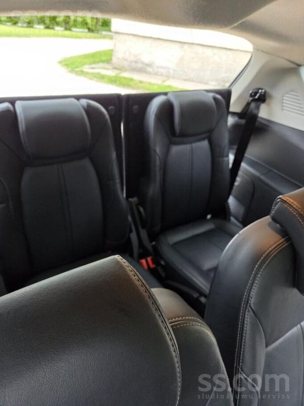 Black Ford S-Max 2014 in Aluksne, with an engine capacity of 2.00 L and mileage of 244 thousand km for 6100 €, photo 6 on AUTOMOTO.COM.LV