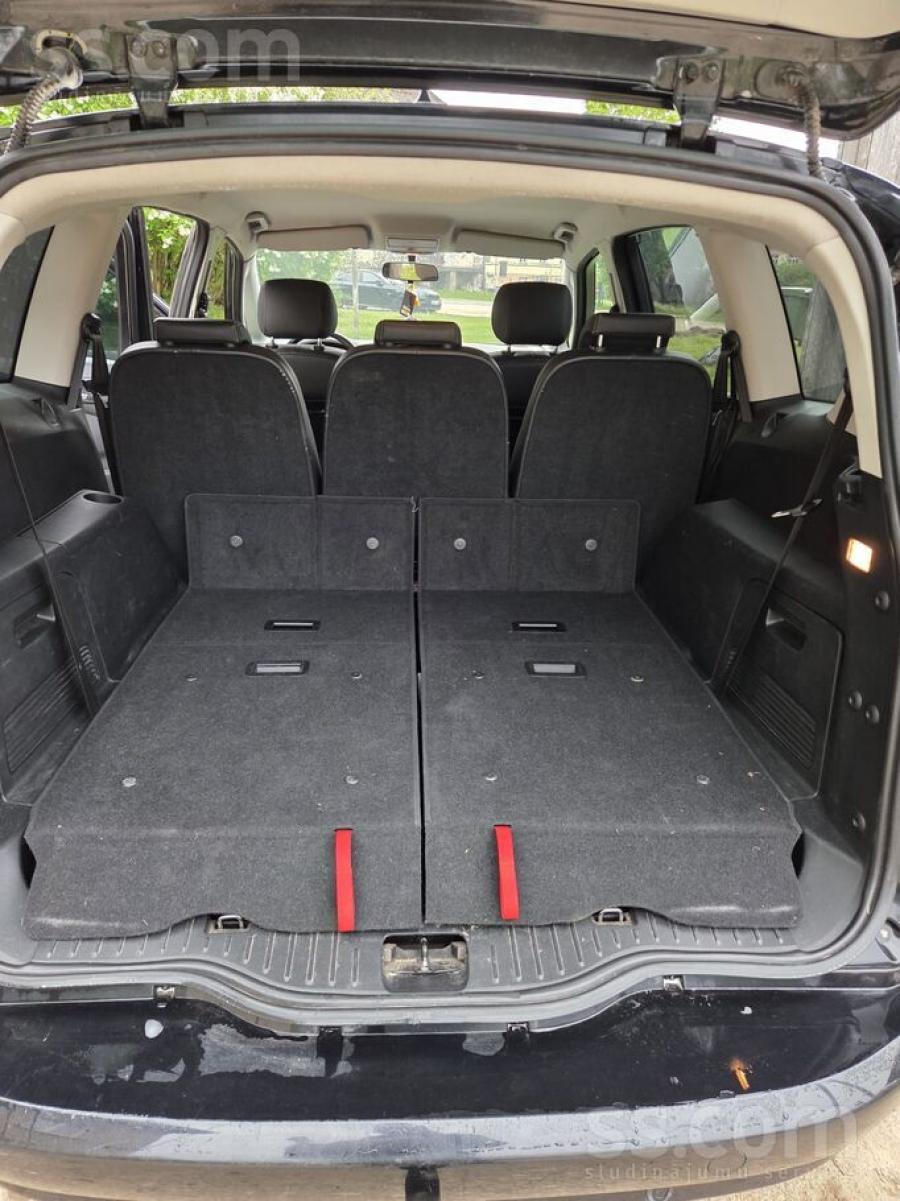 Black Ford S-Max 2014 in Aluksne, with an engine capacity of 2.00 L and mileage of 244 thousand km for 6100 €, photo 8 on AUTOMOTO.COM.LV