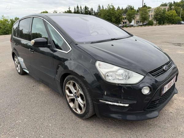 Black Ford S-Max 2014 in Raseiniai, with an engine capacity of 2.00 L and mileage of 268 thousand km for 4300 €, photo 7 on AUTOMOTO.COM.LV