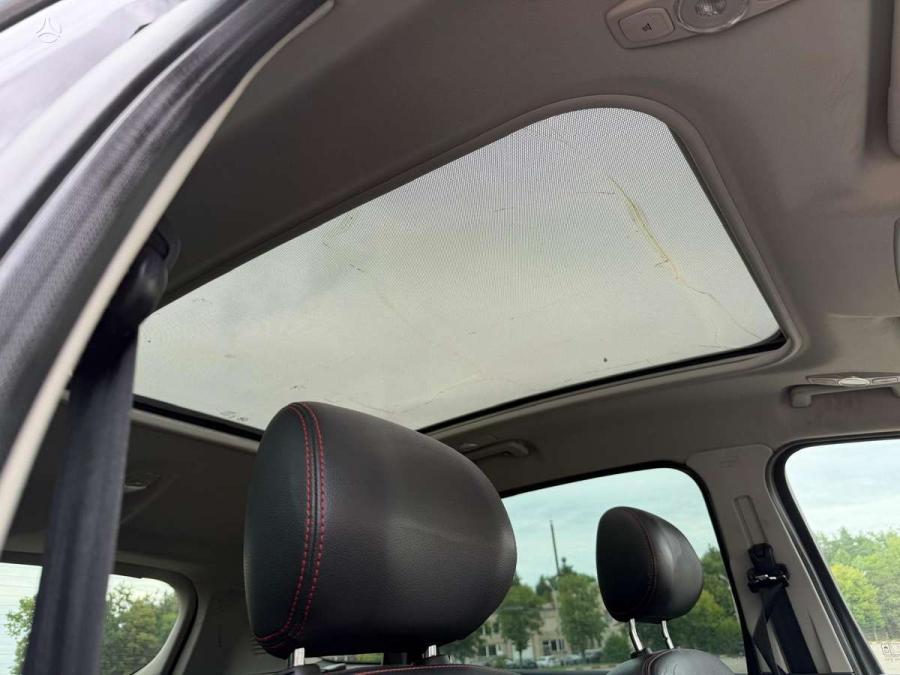 Black Ford S-Max 2014 in Raseiniai, with an engine capacity of 2.00 L and mileage of 268 thousand km for 4300 €, photo 15 on AUTOMOTO.COM.LV