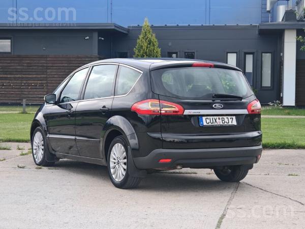 Melns Ford S-Max 2014 Rīga, ar dzinēja tilpumu 2.00 L un nobraukumu 265 tūkst. km par 6390 €, foto 5 vietnē AUTOMOTO.COM.LV