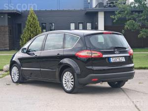 Black Ford S-Max 2014 in Riga, with an engine capacity of 2.00 L and mileage of 265 thousand km for 6390 €, photo 5 on AUTOMOTO.COM.LV