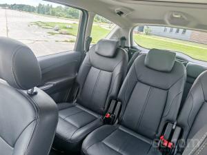 Black Ford S-Max 2014 in Riga, with an engine capacity of 2.00 L and mileage of 265 thousand km for 6390 €, photo 18 on AUTOMOTO.COM.LV