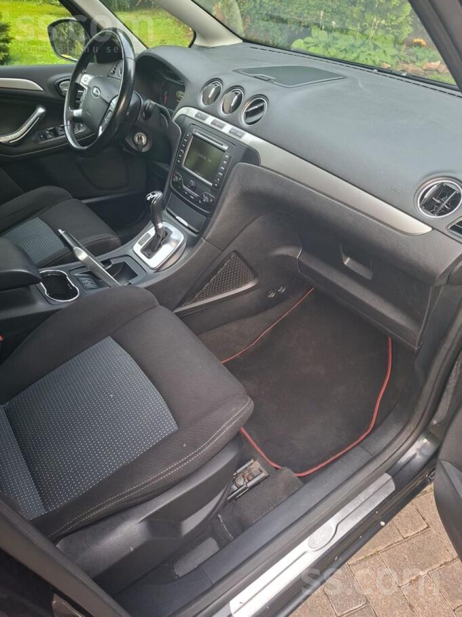 Melns Ford S-Max 2014 Rīga, ar dzinēja tilpumu 2.00 L un nobraukumu 288 tūkst. km par 4000 €, foto 5 vietnē AUTOMOTO.COM.LV