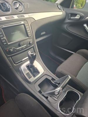 Melns Ford S-Max 2014 Rīga, ar dzinēja tilpumu 2.00 L un nobraukumu 288 tūkst. km par 4000 €, foto 7 vietnē AUTOMOTO.COM.LV
