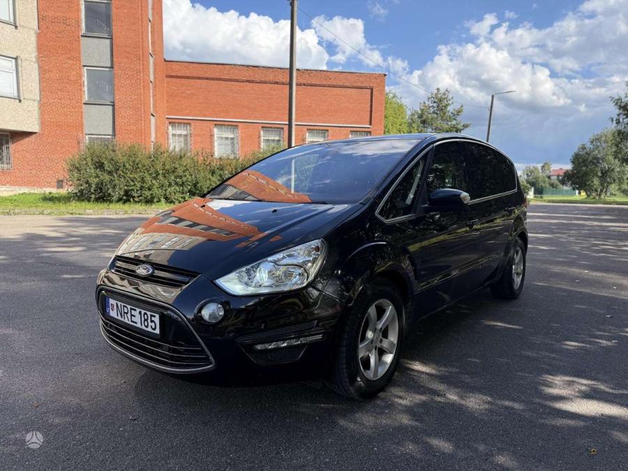 Melns Ford S-Max 2014 Viļņa, ar dzinēja tilpumu 2.00 L un nobraukumu 374 tūkst. km par 3950 €, foto 3 vietnē AUTOMOTO.COM.LV