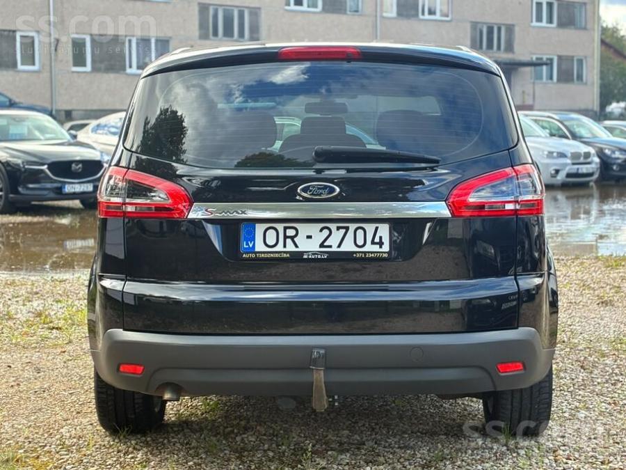 Black Ford S-Max 2014 in Kuldiga, with an engine capacity of 2.00 L and mileage of 329 thousand km for 3990 €, photo 9 on AUTOMOTO.COM.LV