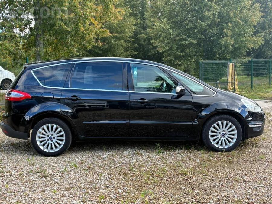 Melns Ford S-Max 2014 Kuldīga, ar dzinēja tilpumu 2.00 L un nobraukumu 329 tūkst. km par 3990 €, foto 7 vietnē AUTOMOTO.COM.LV