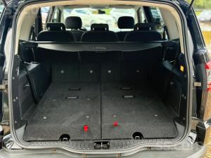Melns Ford S-Max 2014 Kuldīga, ar dzinēja tilpumu 2.00 L un nobraukumu 329 tūkst. km par 3990 €, foto 13 vietnē AUTOMOTO.COM.LV