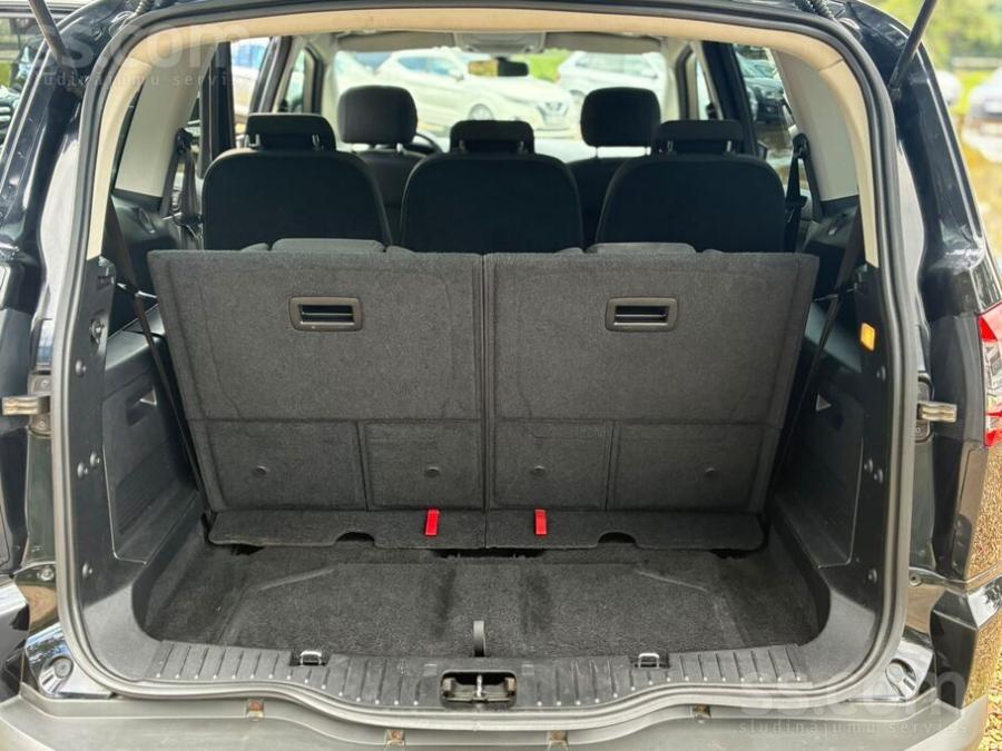Melns Ford S-Max 2014 Kuldīga, ar dzinēja tilpumu 2.00 L un nobraukumu 329 tūkst. km par 3990 €, foto 14 vietnē AUTOMOTO.COM.LV