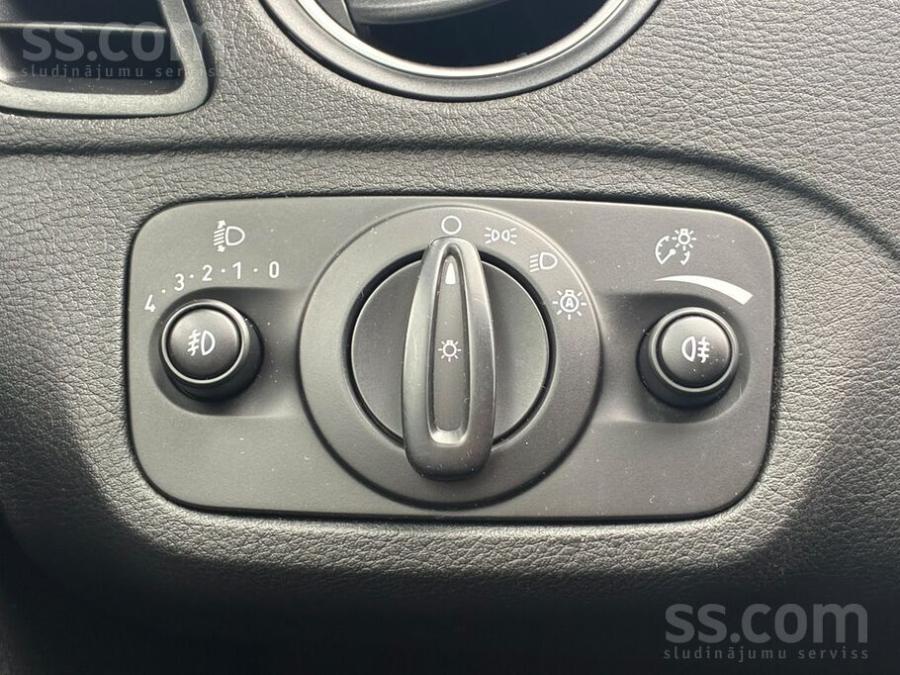 Melns Ford S-Max 2014 Kuldīga, ar dzinēja tilpumu 2.00 L un nobraukumu 329 tūkst. km par 3990 €, foto 26 vietnē AUTOMOTO.COM.LV