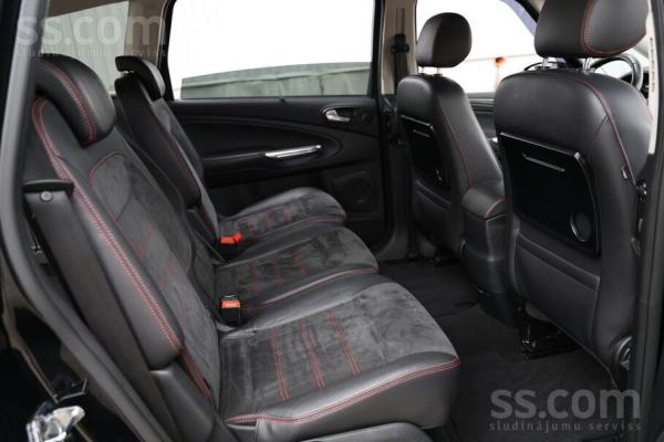 Black Ford S-Max 2014 in Tukums, with an engine capacity of 2.00 L and mileage of 201 thousand km for 7200 €, photo 7 on AUTOMOTO.COM.LV