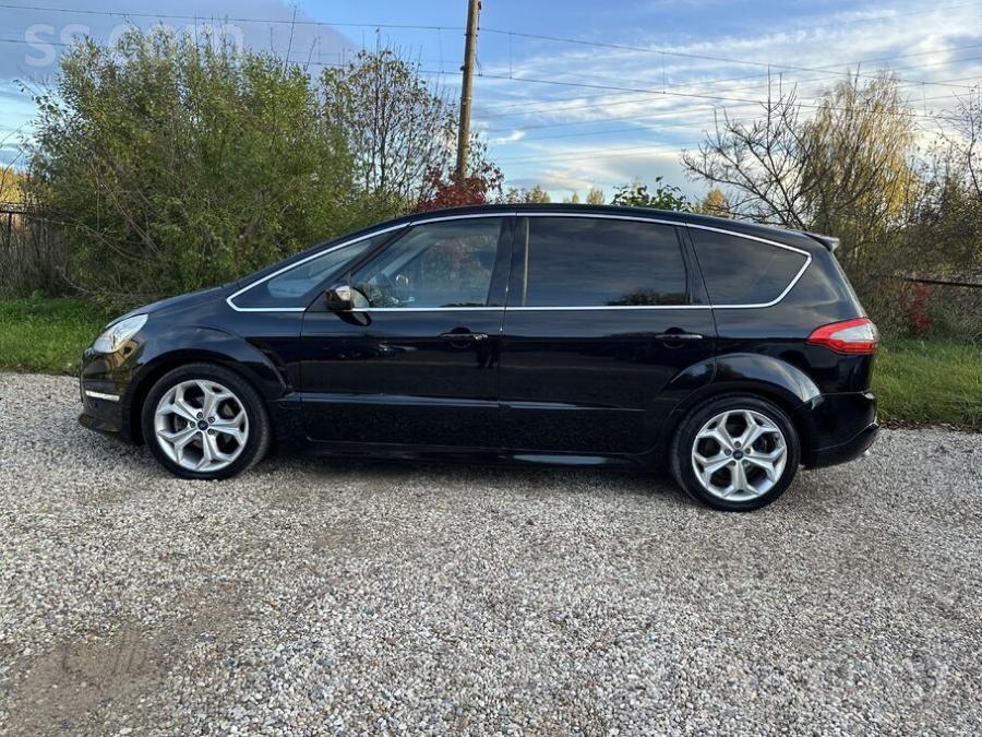 Black Ford S-Max 2014 in Tukums, with an engine capacity of 2.00 L and mileage of 269 thousand km for 6990 €, photo 10 on AUTOMOTO.COM.LV