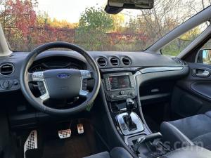 Black Ford S-Max 2014 in Tukums, with an engine capacity of 2.00 L and mileage of 269 thousand km for 6990 €, photo 12 on AUTOMOTO.COM.LV