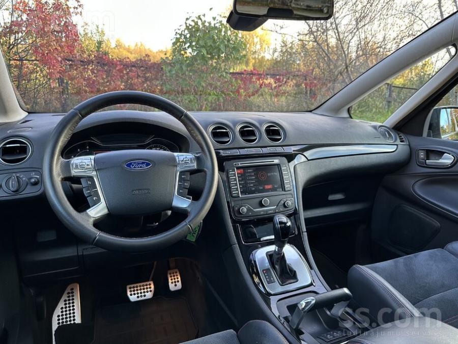 Black Ford S-Max 2014 in Tukums, with an engine capacity of 2.00 L and mileage of 269 thousand km for 6990 €, photo 12 on AUTOMOTO.COM.LV