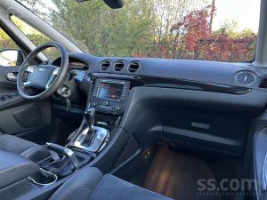 Black Ford S-Max 2014 in Tukums, with an engine capacity of 2.00 L and mileage of 269 thousand km for 6990 €, photo 13 on AUTOMOTO.COM.LV