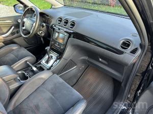Black Ford S-Max 2014 in Tukums, with an engine capacity of 2.00 L and mileage of 269 thousand km for 6990 €, photo 17 on AUTOMOTO.COM.LV