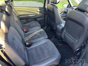 Black Ford S-Max 2014 in Tukums, with an engine capacity of 2.00 L and mileage of 269 thousand km for 6990 €, photo 19 on AUTOMOTO.COM.LV