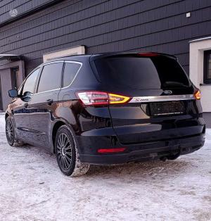 Black Ford S-Max 2015 in Kaunas, with an engine capacity of 2.00 L and mileage of 262 thousand km for 7450 €, photo 3 on AUTOMOTO.COM.LV