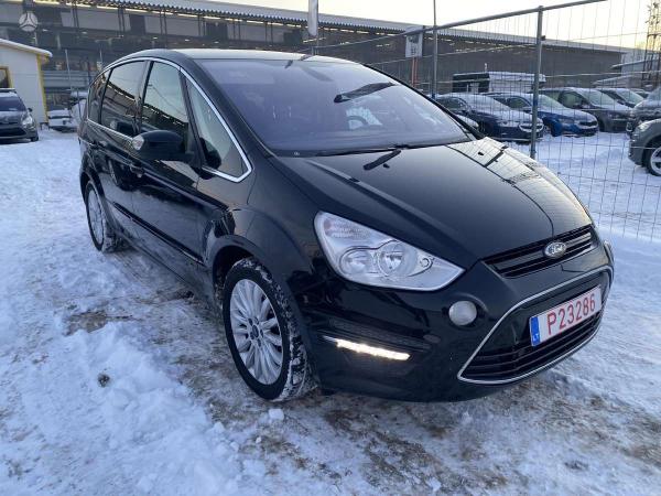 Black Ford S-Max 2015 in Kaunas, with an engine capacity of 1.60 L and mileage of 270 thousand km for 7200 €, photo 3 on AUTOMOTO.COM.LV